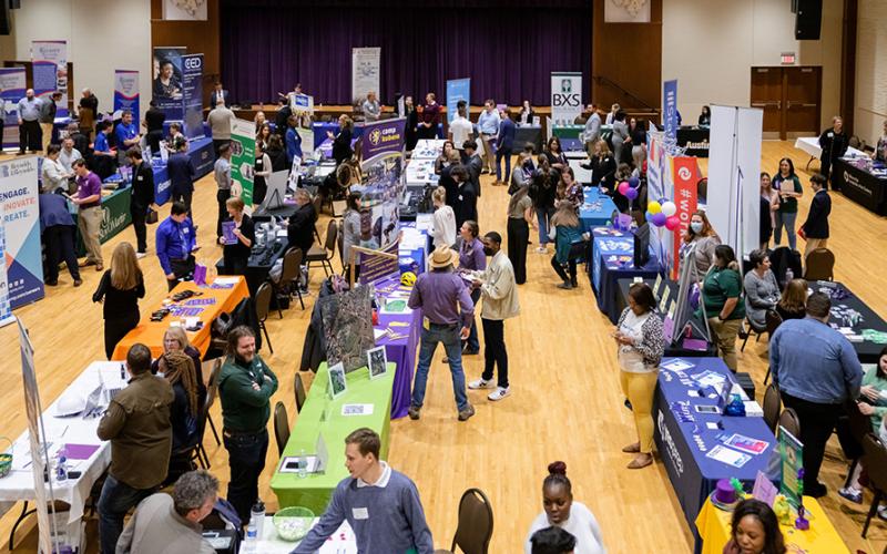 Career Fairs | Students & Alumni | Center for Career and Professional Development | SFA